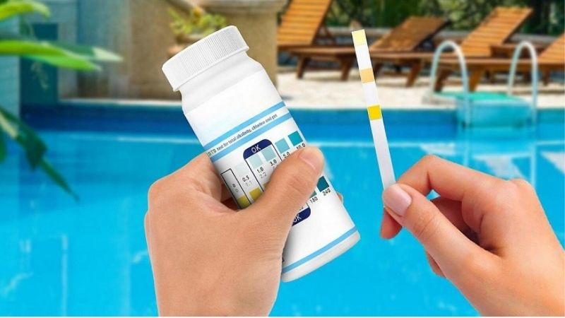 Chlorine Is Used To Treat Swimming Pool Water Effectively And Safely ...