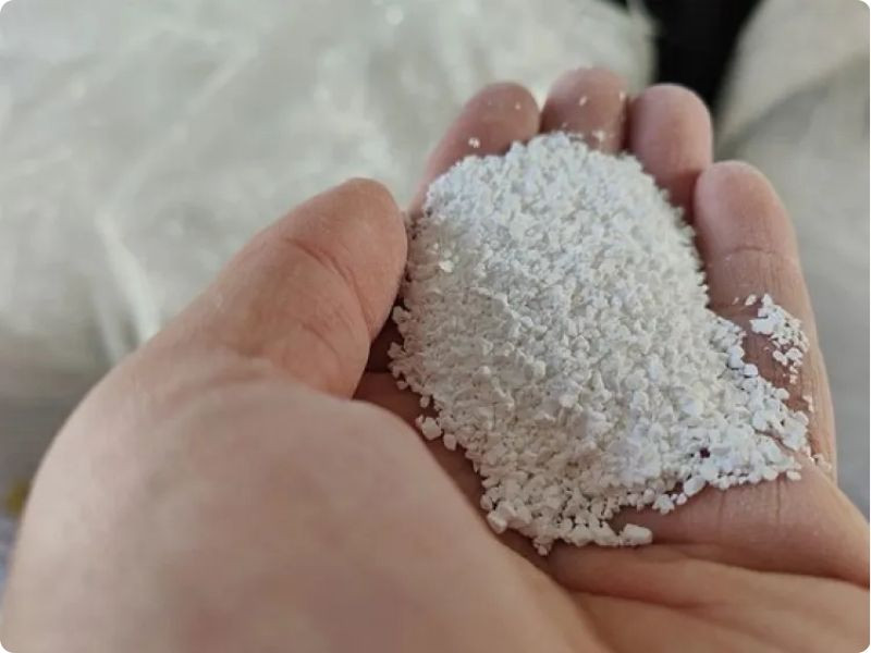 Everything You Need to Know About Chlorine Granules for Pool Sanitation